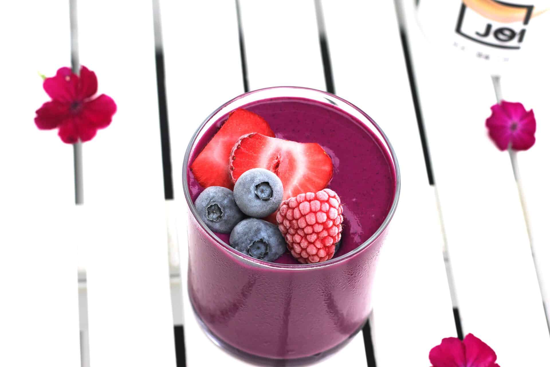 Vegan Dragonfruit Raspberry Smoothie - Milk Free Mom